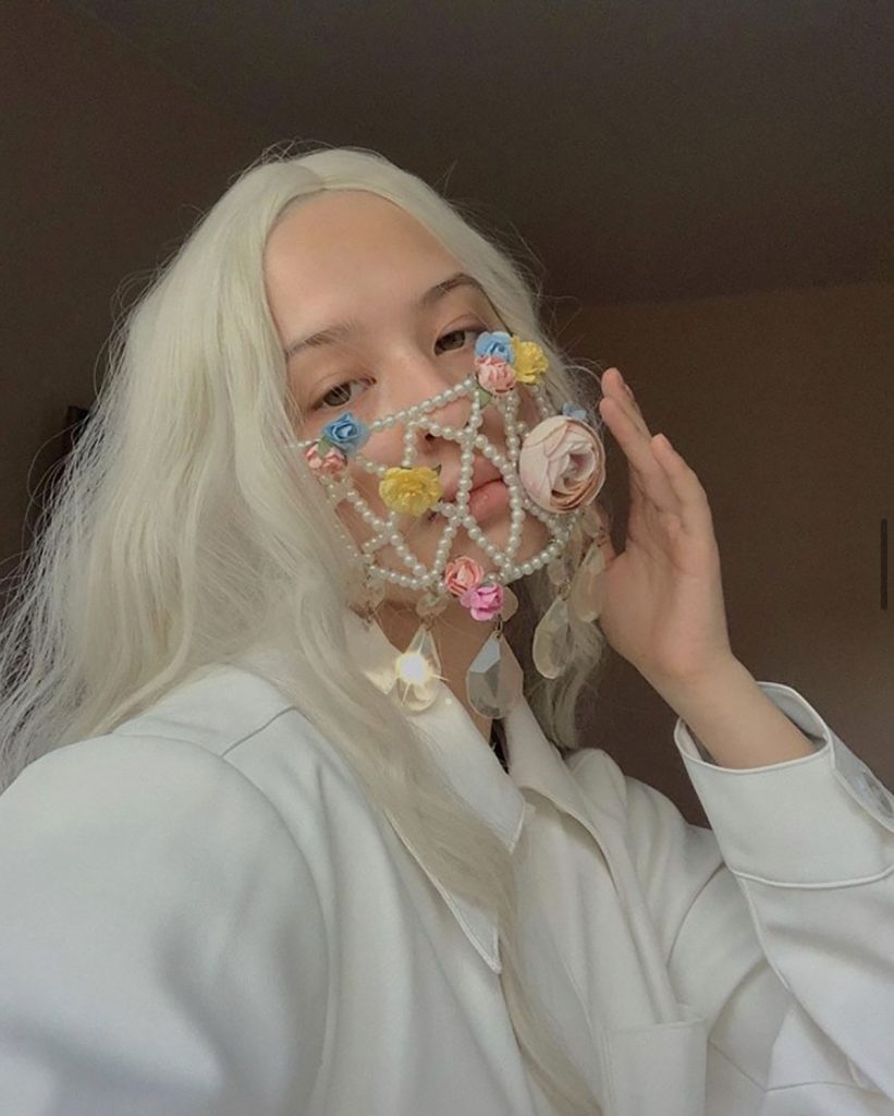 Polina Osipova To Assemble And To Disassemble Embroidery Wire